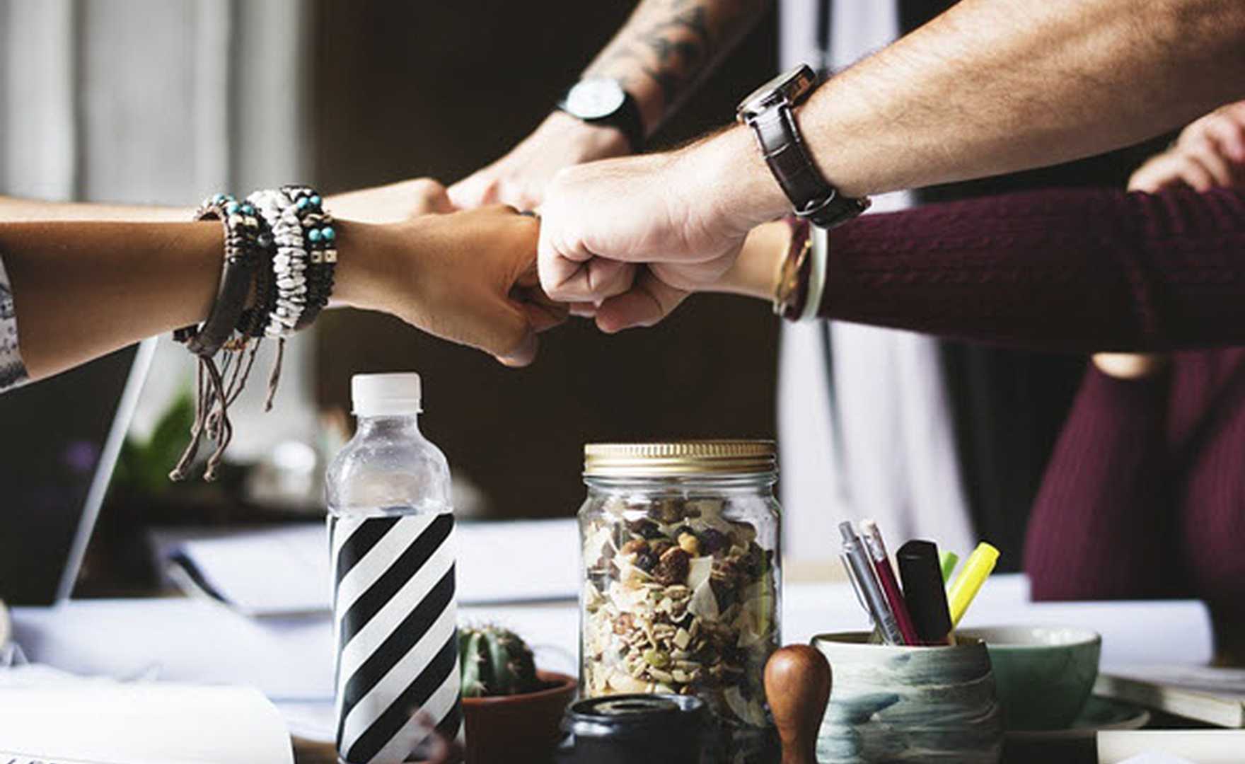 How random acts of kindness can transform the workplace environment - AoEC
